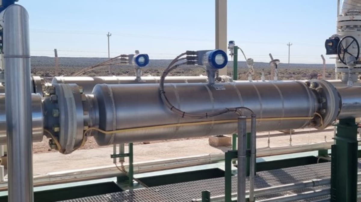 High-accuracy crude oil flow measurement in a LACT system Krohne ...