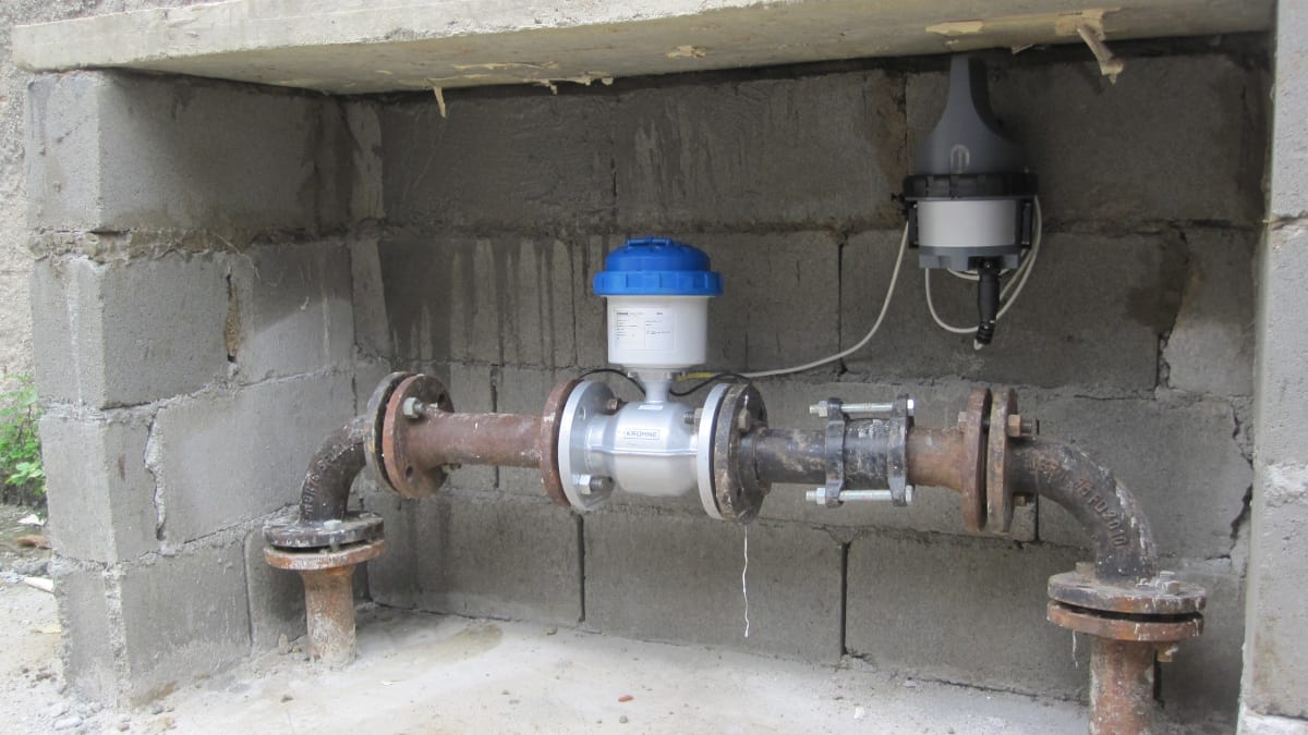 Potable water consumption monitoring and water loss detection Bulk ...