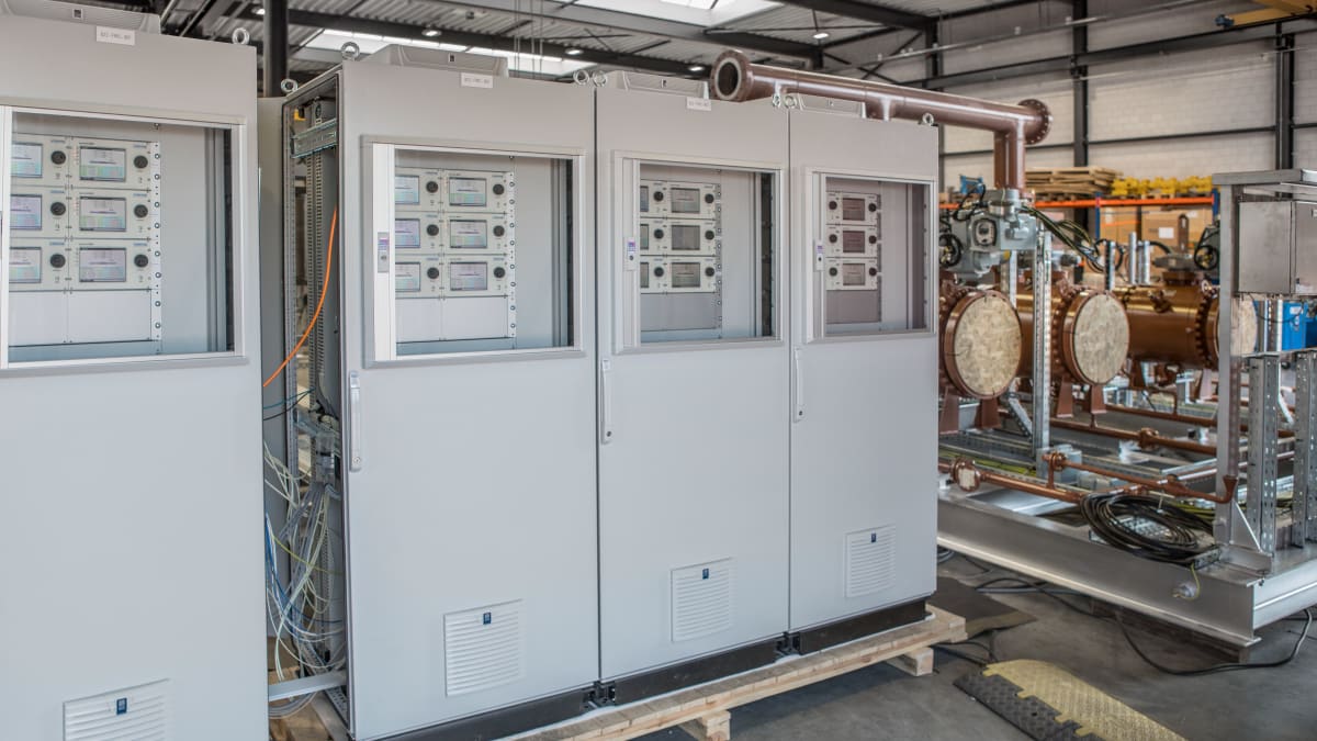 Supervisory control cabinets Metering control systems | KROHNE Group