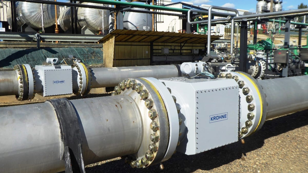 Ultrasonic flow measurement for the internal monitoring of natural gas ...